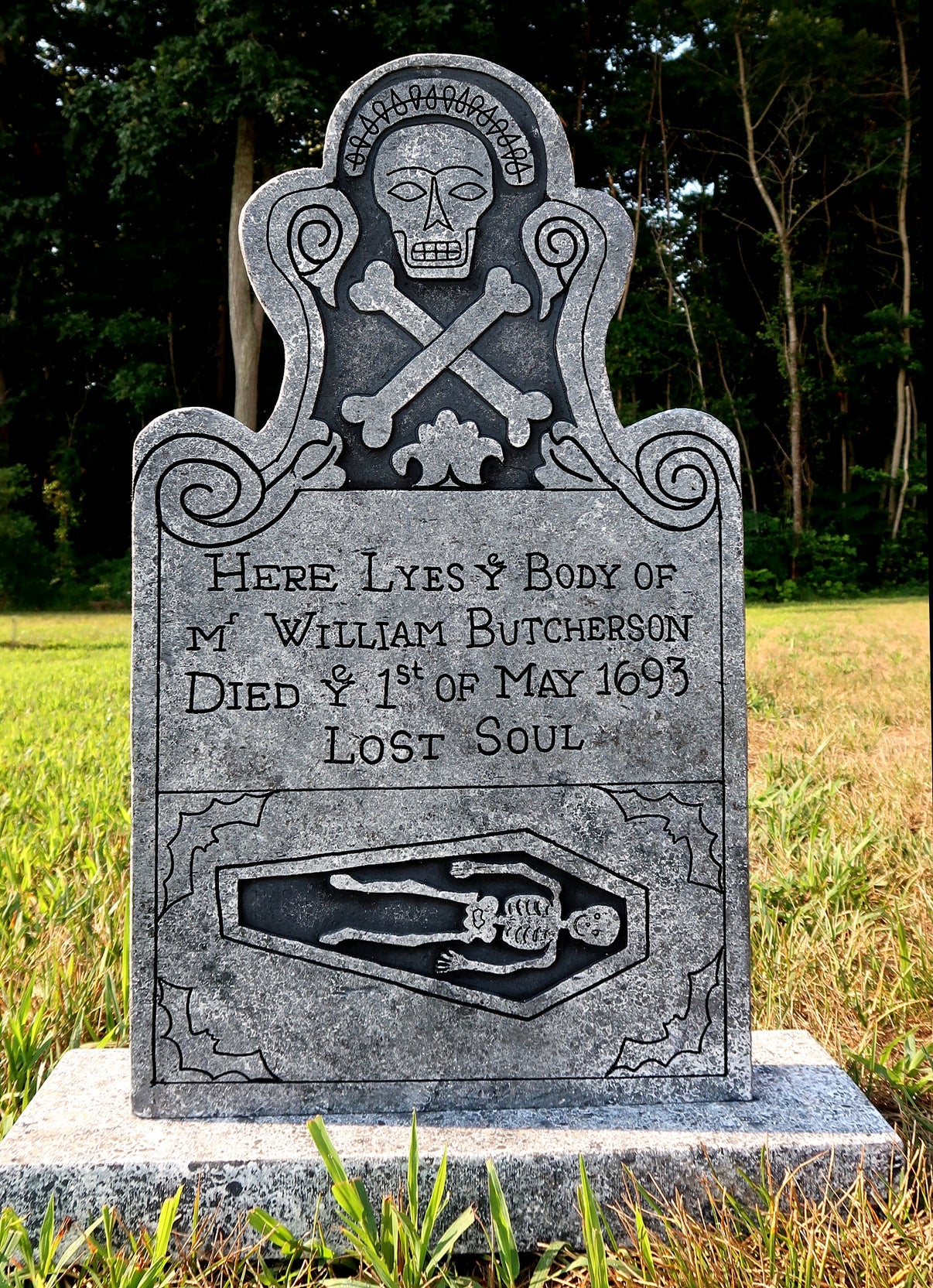 Billy Butcherson Medium Size Hocus Pocus Tombstone – Cemetery Haunts